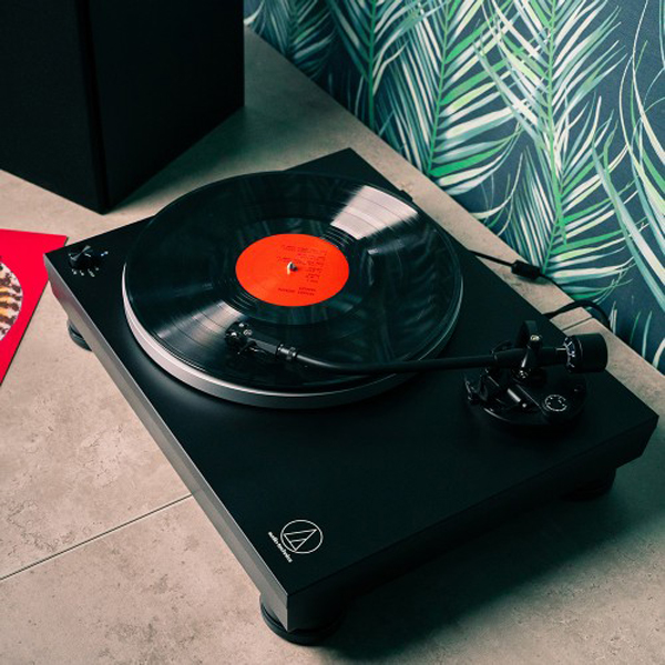 Audio Technica AT LP5X (Black) – Valentine Music Centre